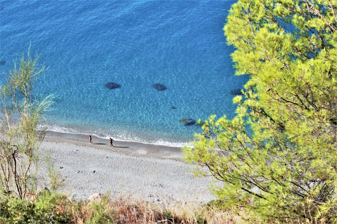 Playas de Nerja : descubre las 12 mejores playas y calas de Nerja ...