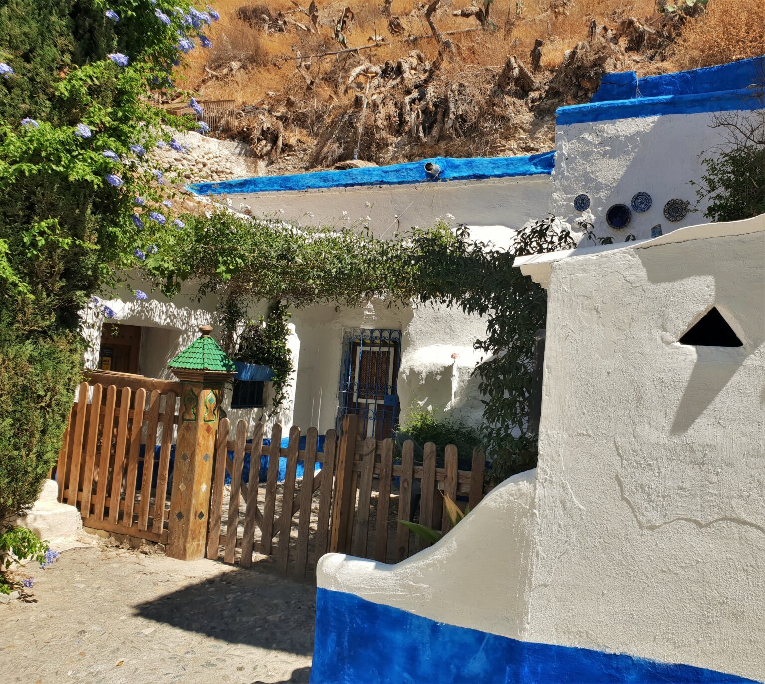 Sacromonte di Granada, il quartiere gitano e le case-grotte - Andaluciamia