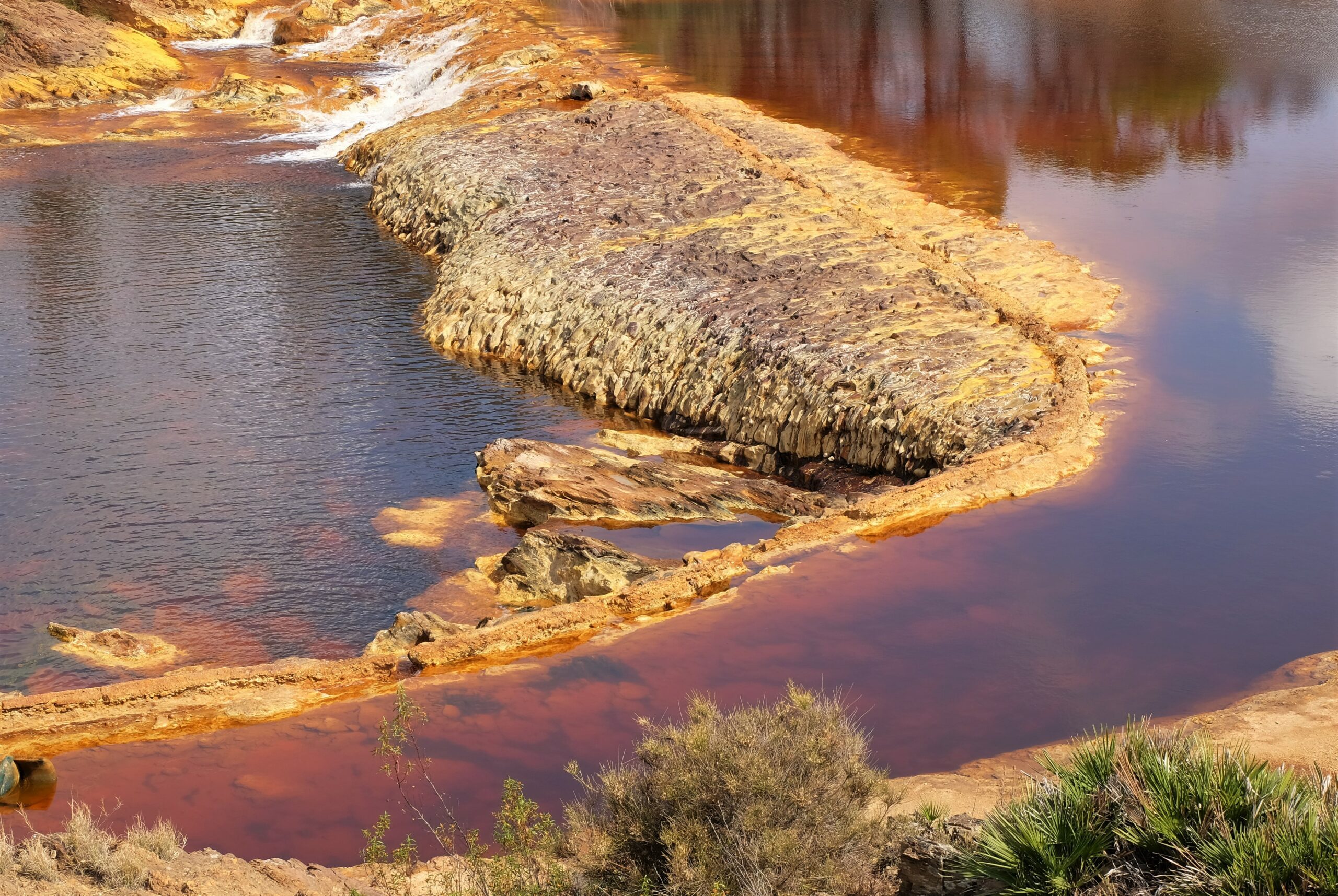 Rio Tinto river in Spain things to see about the red river